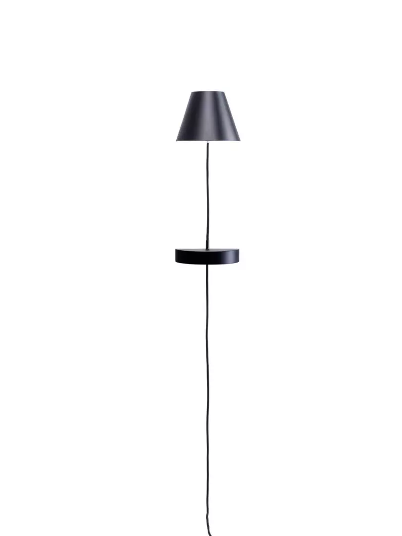 Lapilla is een magnetische lamp die aan elk metalen oppervlak kan worden bevestigd 12386_1