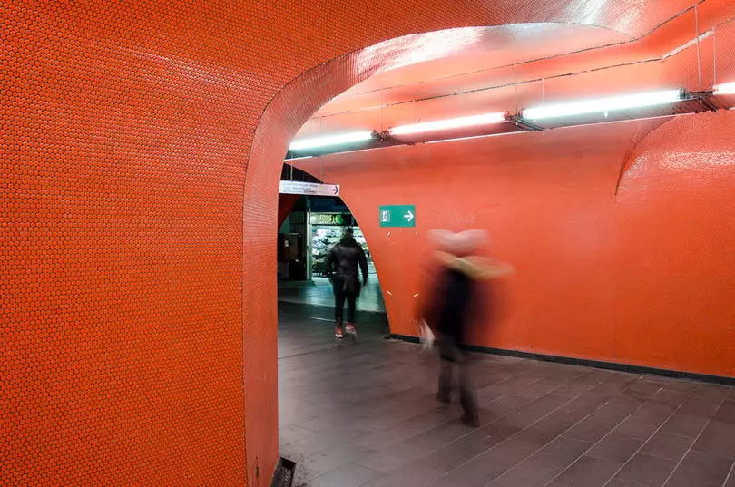 Metro, Boulot, (Chocolat) Dodo: Paris Train Station Tile Inspires Chocolate Bars 12705_2