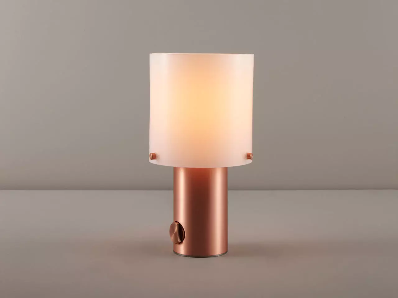 Lampu Meja Walter BTC Asli Nggabungake Vintage karo Glamour