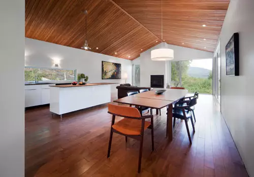 Wood-Covered Home in the Woods av Blouin Tardif Architecture 16195_6