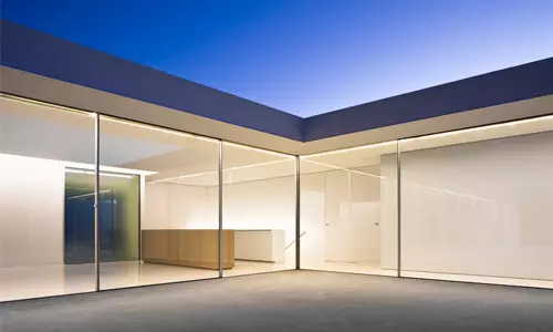 Atrium namas Ispanijoje, autorius Fran Silvestre Arquitectos