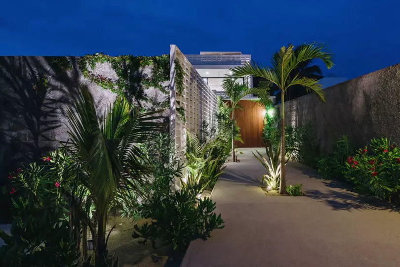 Casa Sebastian, Yucatán Yarımadası'nda Doğa ile çevrili Rahatlatıcı Bir Peddir