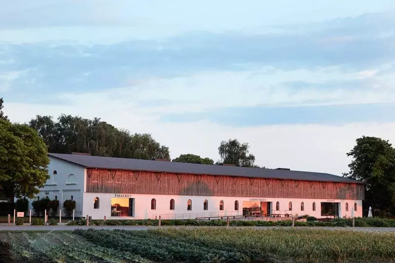 Vipp verandert een boerderij uit 1775 op het Deense eiland Lolland in een hotel 2098_22