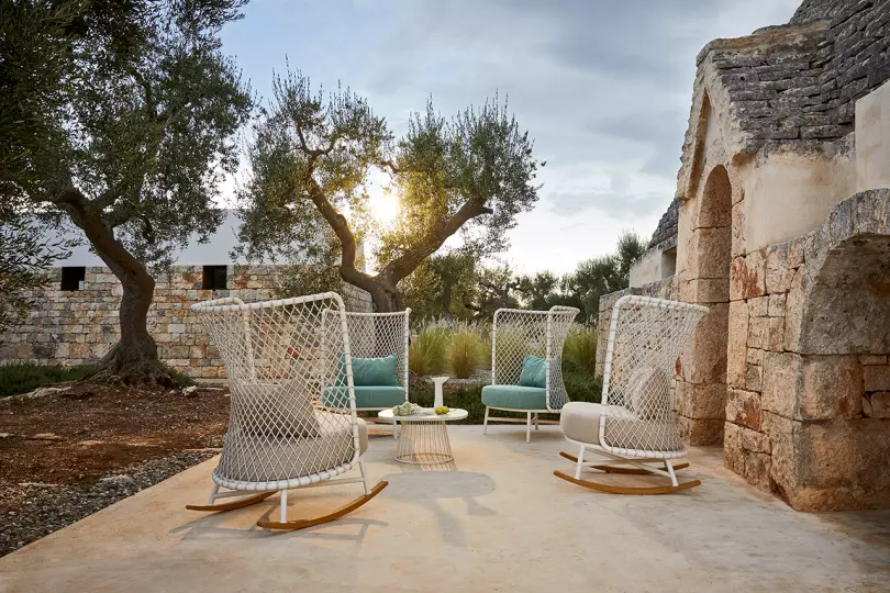 De Charme Outdoor Furniture Collection is klear om jo te omsluten