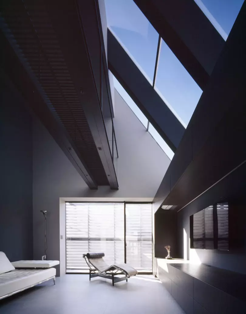 TRANE por APOLLO Architects & Associates