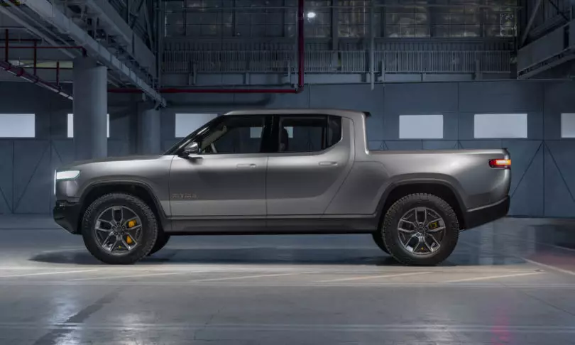 Rivian R1T-bakkie elektrifiseer die Los Angeles-motorskou