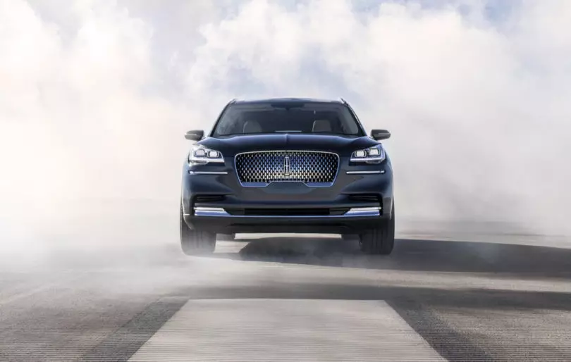 The New Lincoln Aviator Plugs In Design and Technology