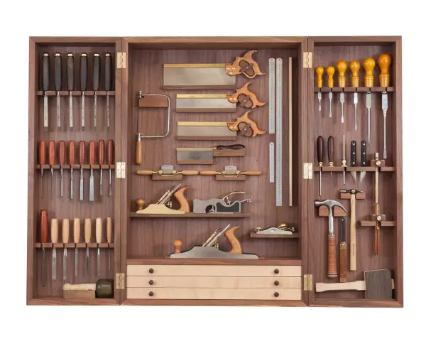 F5-เซอร์-Terence-Conran-5-Benchmark-tool-cabinet