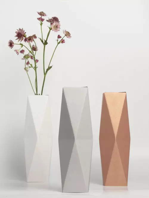 Transformez de vieilles bouteilles en vases avec le snug.vase de snug.studio - Design Milk 3490_4