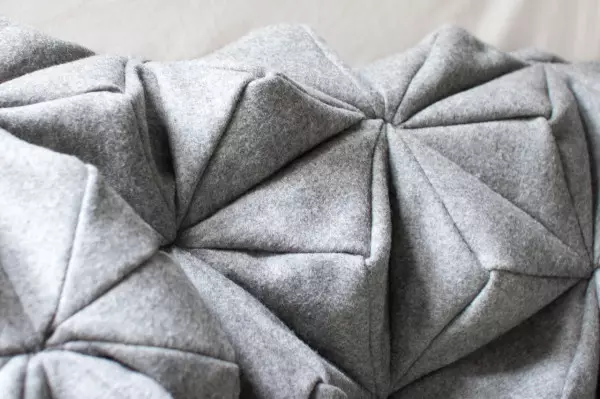 Bloom-Origami-Blanket-Bianca-Cheng-Costanzo-4