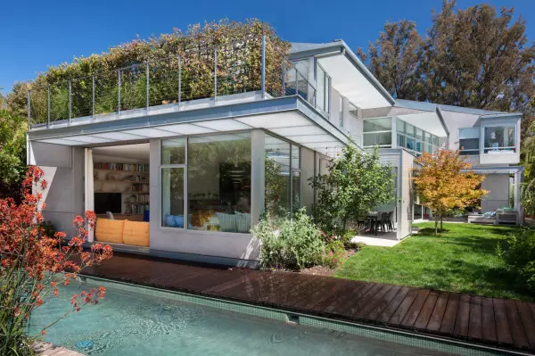 A Net-Zero Energy House í Santa Monica, Kaliforníu