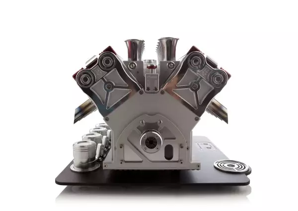 V12 еспресо машина инспирирана од мотор од Espresso Veloce