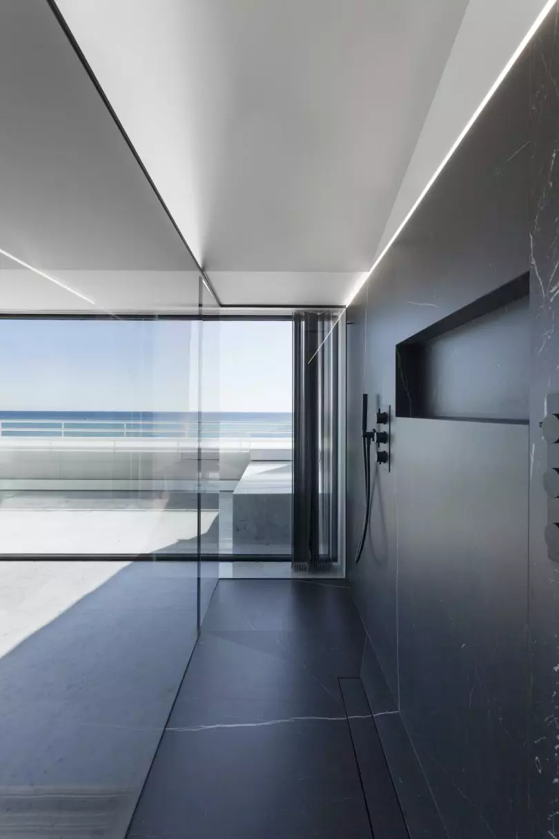 Penthouse an der Costa Blanca vum Fran Silvestre Arquitectos 7480_10