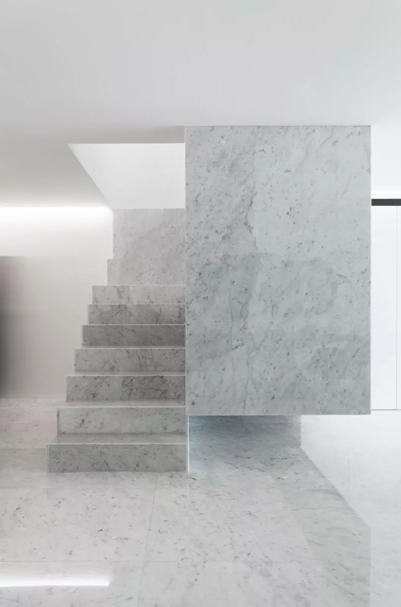 Penthouse an der Costa Blanca vum Fran Silvestre Arquitectos 7480_18