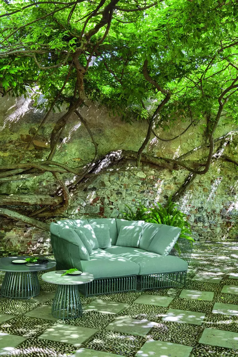 Venexia Outdoor Lounge коллекциясымен Аль-Фрескоға барыңыз